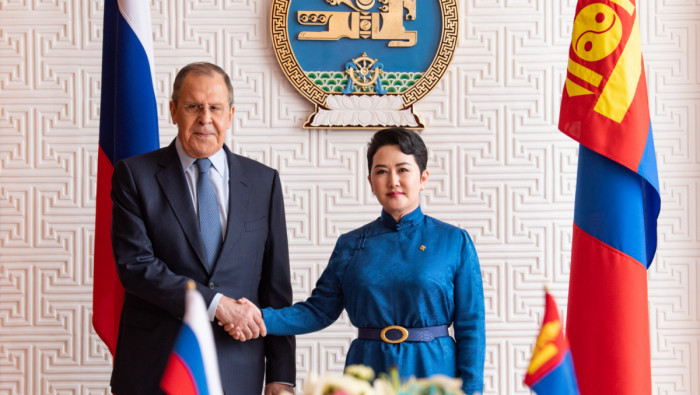 Гадаад харилцааны сайд Б Батцэцэг ОХУ ын гадаад хэргийн сайд С В Лавровтой хэлэлцээ хийв