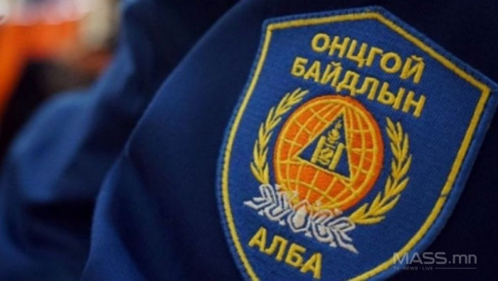 Онцгой байдлын алба хаагчид 10 иргэний амь насыг аварчээ
