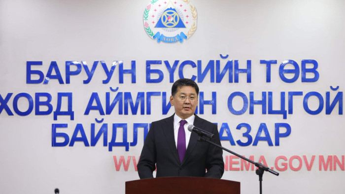 Ерөнхийлөгч У Хүрэлсүх Баруун бүсийн Онцгой байдлын газарт ажиллав