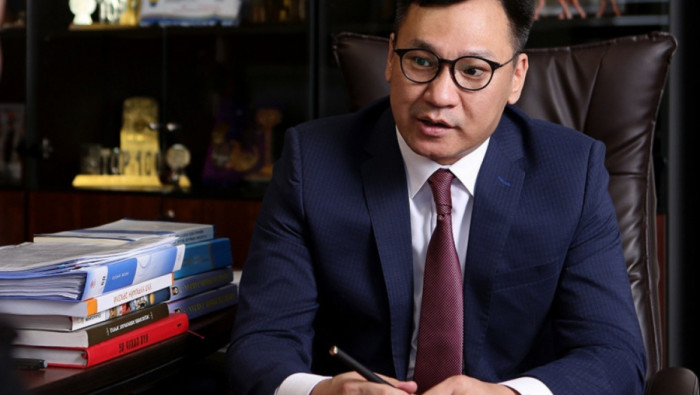 Б Ганхуягийг Нүүрсний сонсгол д гэрчээр дуудна