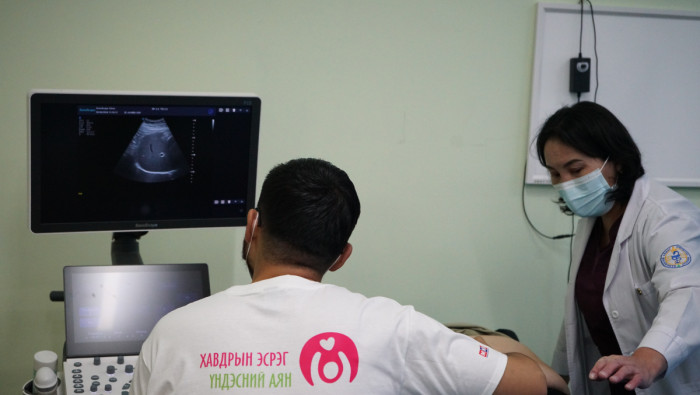 Аяны хүрээнд Баян Өлгийд хорт хавдар 33 хүнээс илрүүлж 10 мэс ажилбар хийжээ