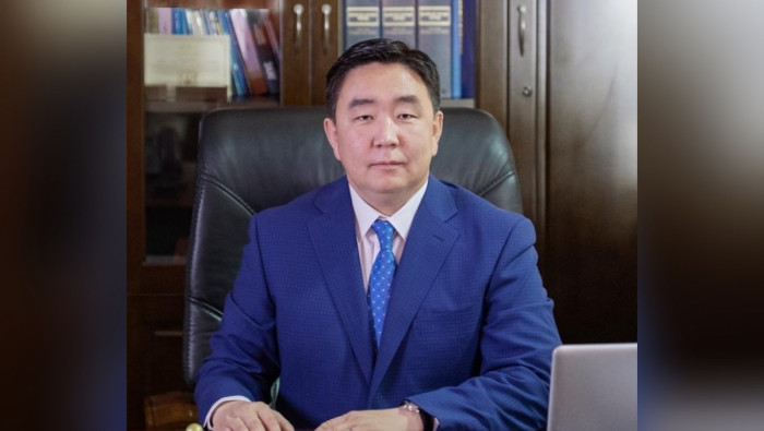 Д Мөнх Эрдэнийн ар гэрийн болон эрүүл мэндийн байдлыг харгалзан суллажээ