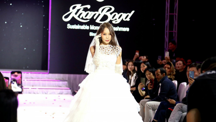 "Ханбогд Кашимер" ХХК-ийн 25 жилийн ойн VIP FASHION SHOW 2023 загварын ...