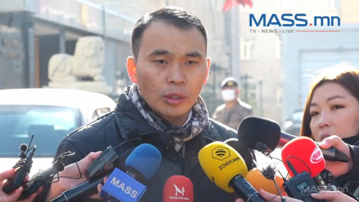 “Номин“ гийн Ш Баярсайхан Нийслэлийн прокуроруудыг “Эрэл“ ийн Б Эрдэнэбатаас авлига авсан байж