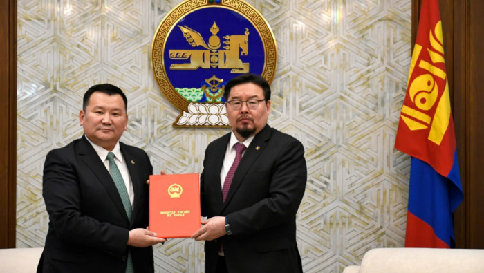 Шүүхийн өдөр гэж тусгайлан тэмдэглэх хуулийн төсөл өргөн барьжээ