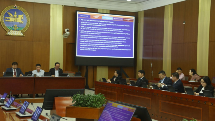 ЖДҮҮ г дэмжих тухай хуулийн хэрэгжилттэй танилцаж холбогдох хуулийн төсөл боловсруулах ажлын